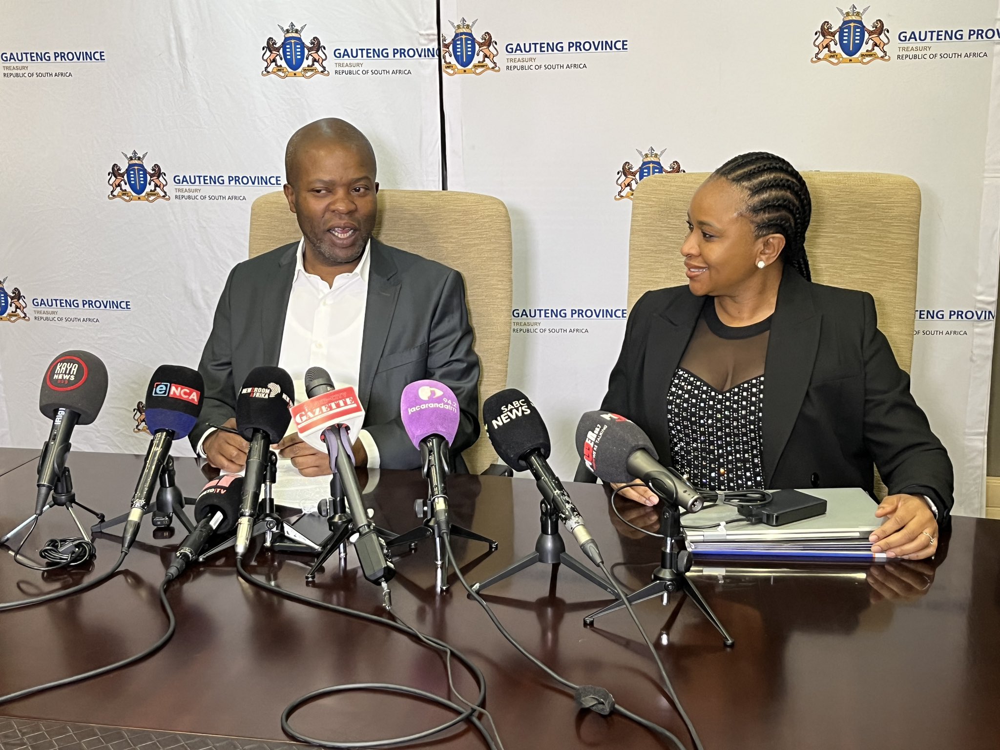 Gauteng govt makes first payment to settle e-toll debt
