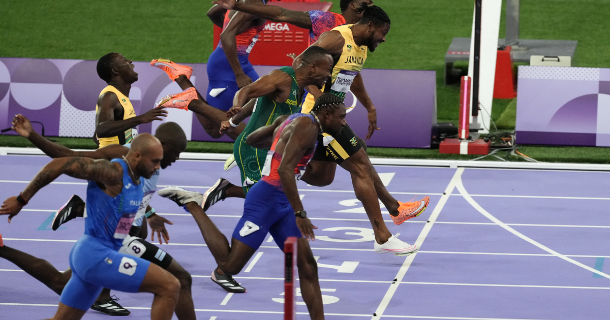 Akani Simbine narrowly misses bronze in 100m Olympic final