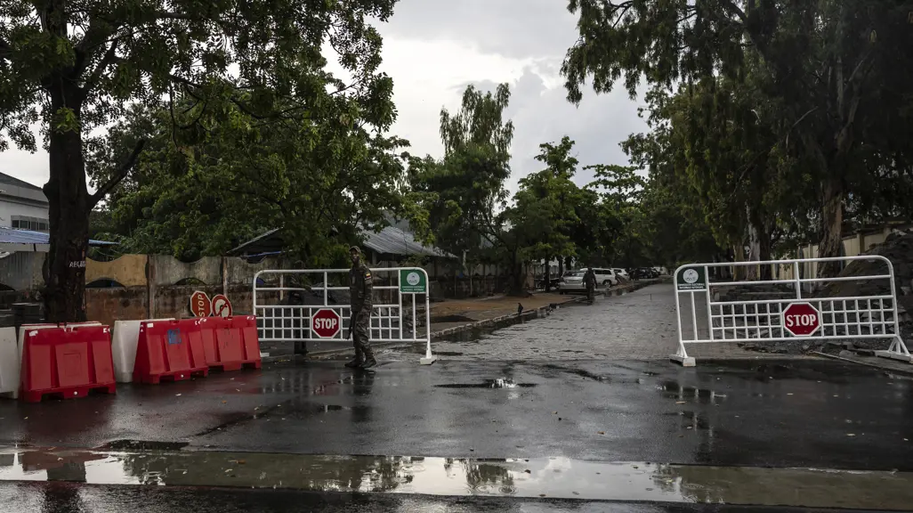 Benin army officers taken hostage in coup attempt released