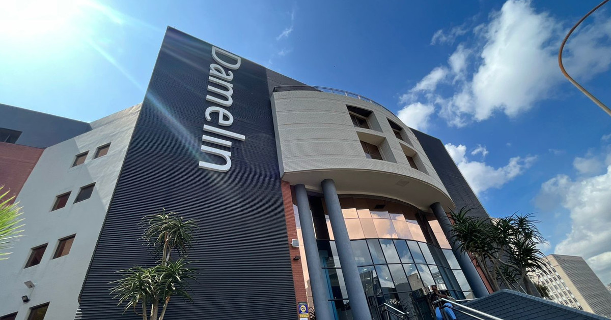 Damelin student: 'No choice but to stay and sink with them or make ...