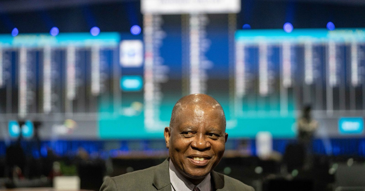 'Unfortunately South Africa has entered into an era of coalition' - Herman Mashaba at IEC launch