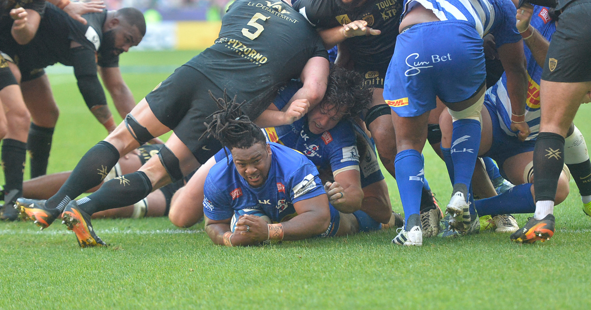 Stormers hooker Dweba joins Exeter Chiefs