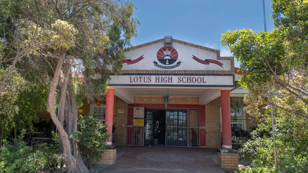 Amid surge in gang violence, Lotus River school puts measures in place ...