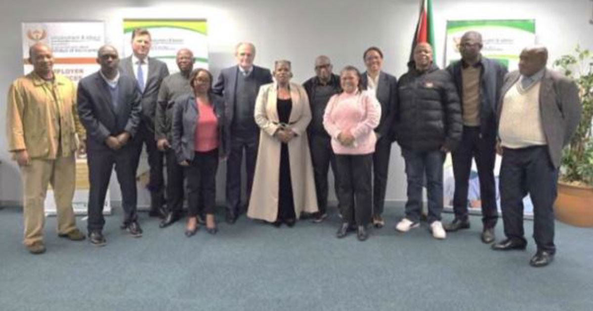 Pick n Pay pauses retrenchment of 1000s of workers after Labour ...
