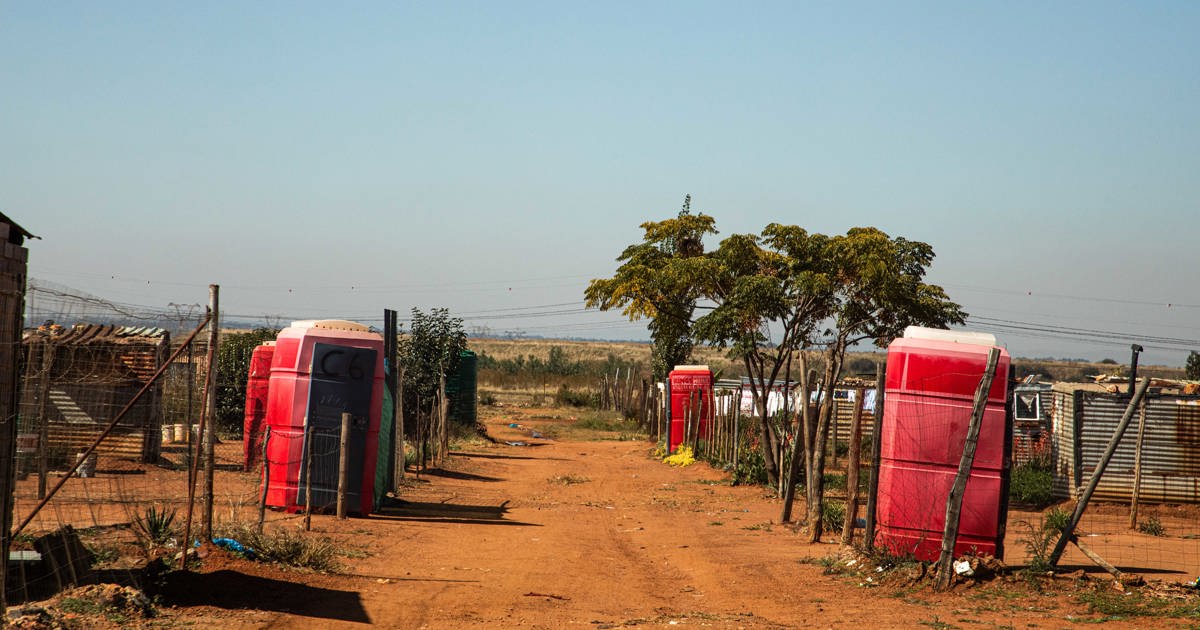 Lesufi instructs Gauteng human settlements dept to resolve Emfuleni sanitation crisis