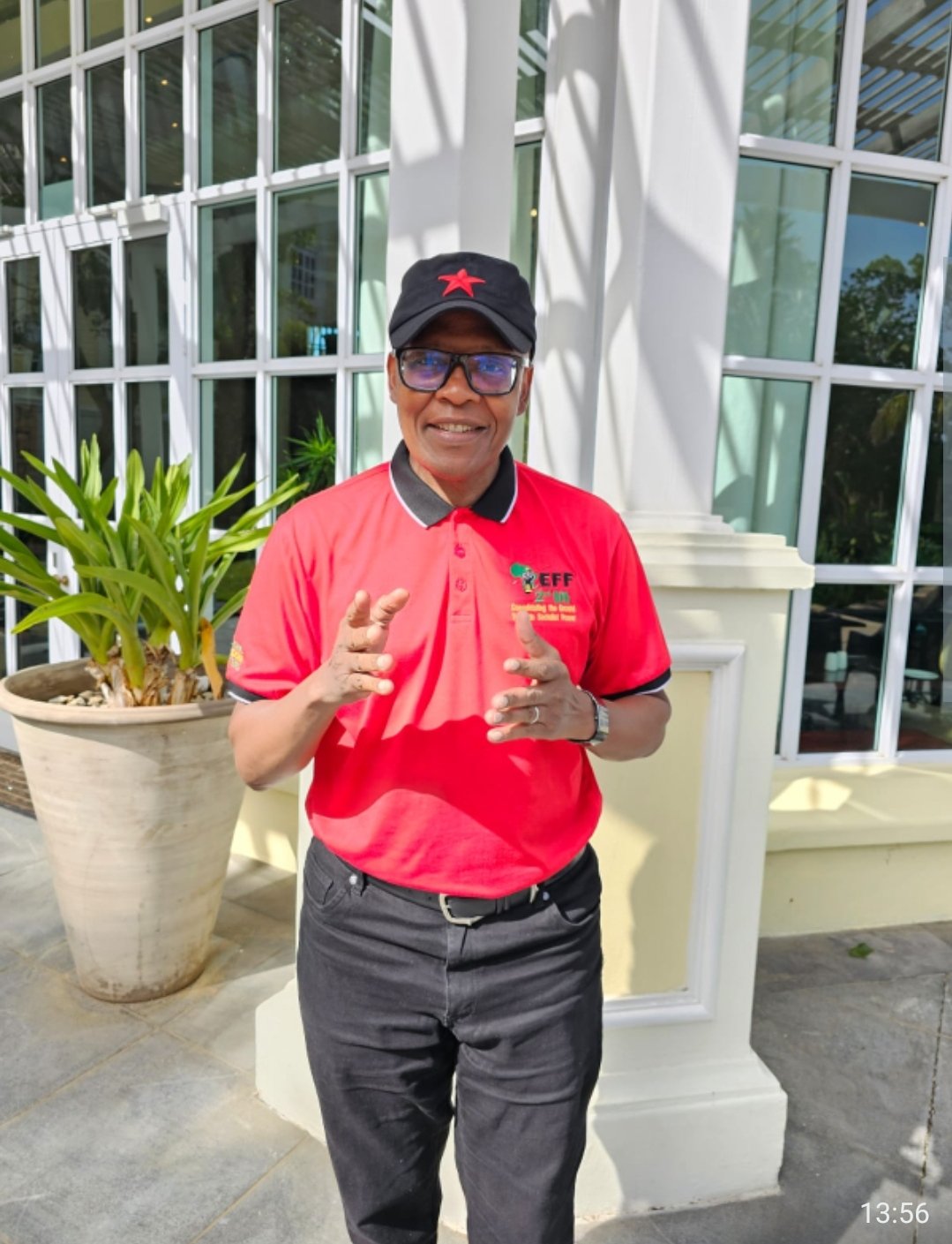 Mzwanele Manyi dumps EFF for MK Party