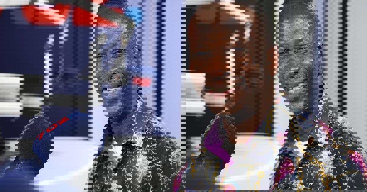 Selaelo Selota celebrates 25 years in music with nationwide tour