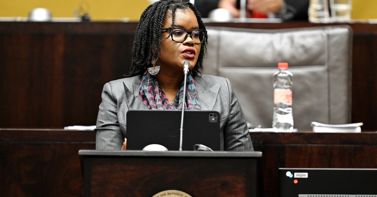 Angry MPs slam Nkabane for latest snub, call on Ramaphosa to act ...