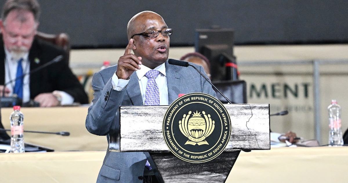 Motsoaledi defends spending R9m on lawyers, says health dept being sued ...