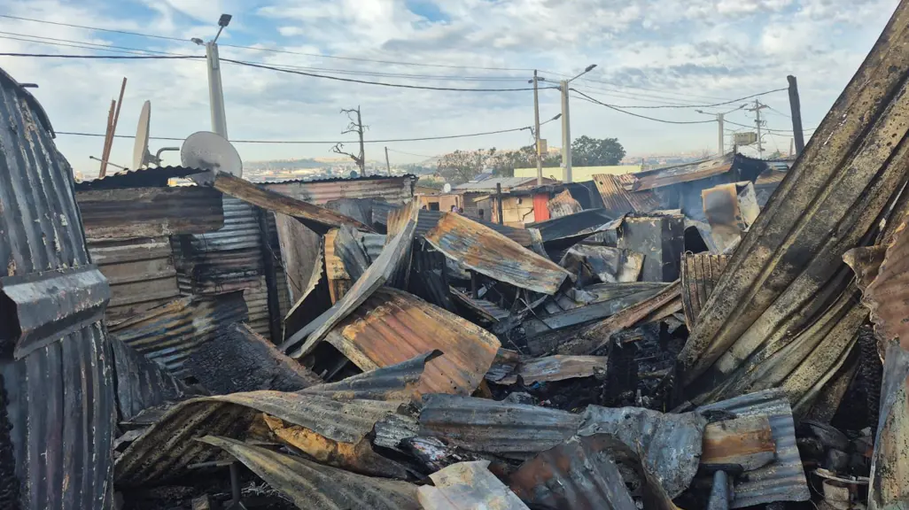 Kathrada Park informal settlement residents left to pick pieces up ...