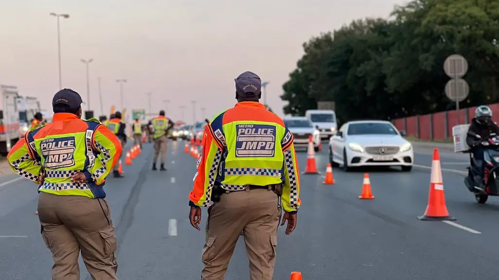 ‘You DO NOT have to pay traffic fines at roadblocks!’ – JMPD