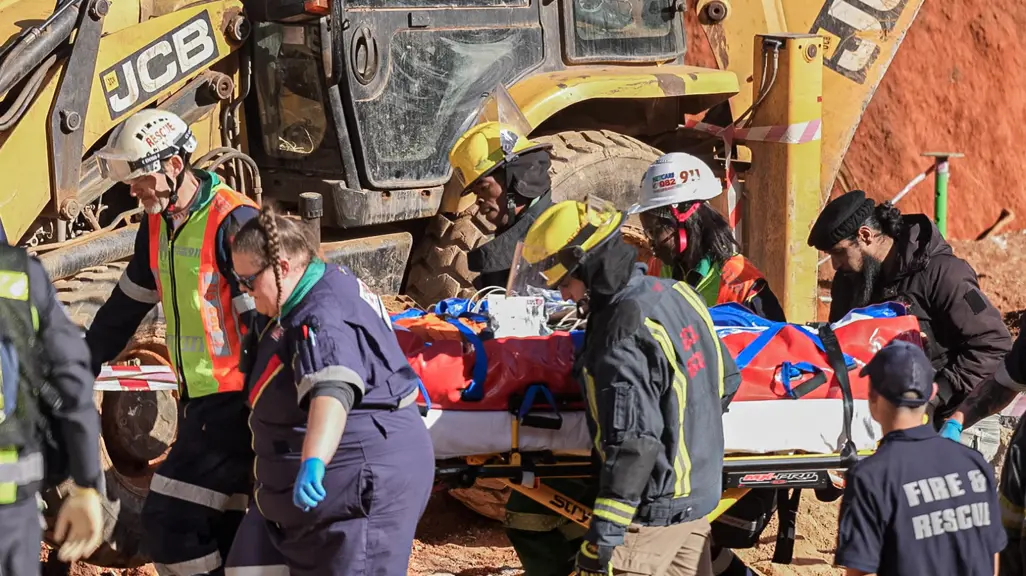UPDATE: 3 rescued after Joburg construction site wall collapse
