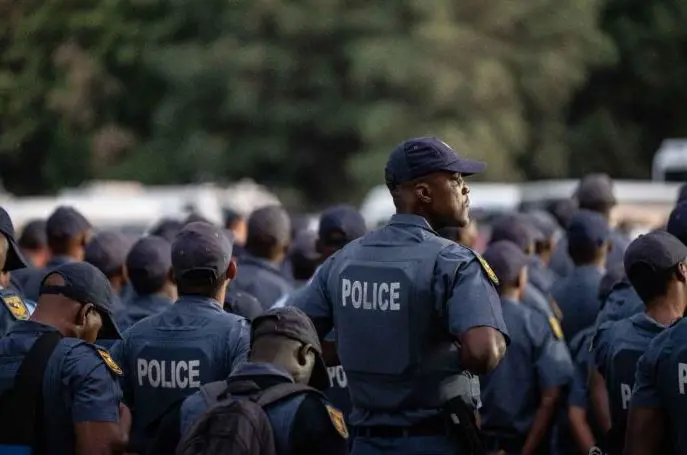 Saps members are quitting at a rapid rate to join private security ...