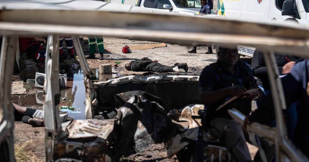 UPDATE: 7 suspected zama zamas arrested in Primrose, Ekurhuleni