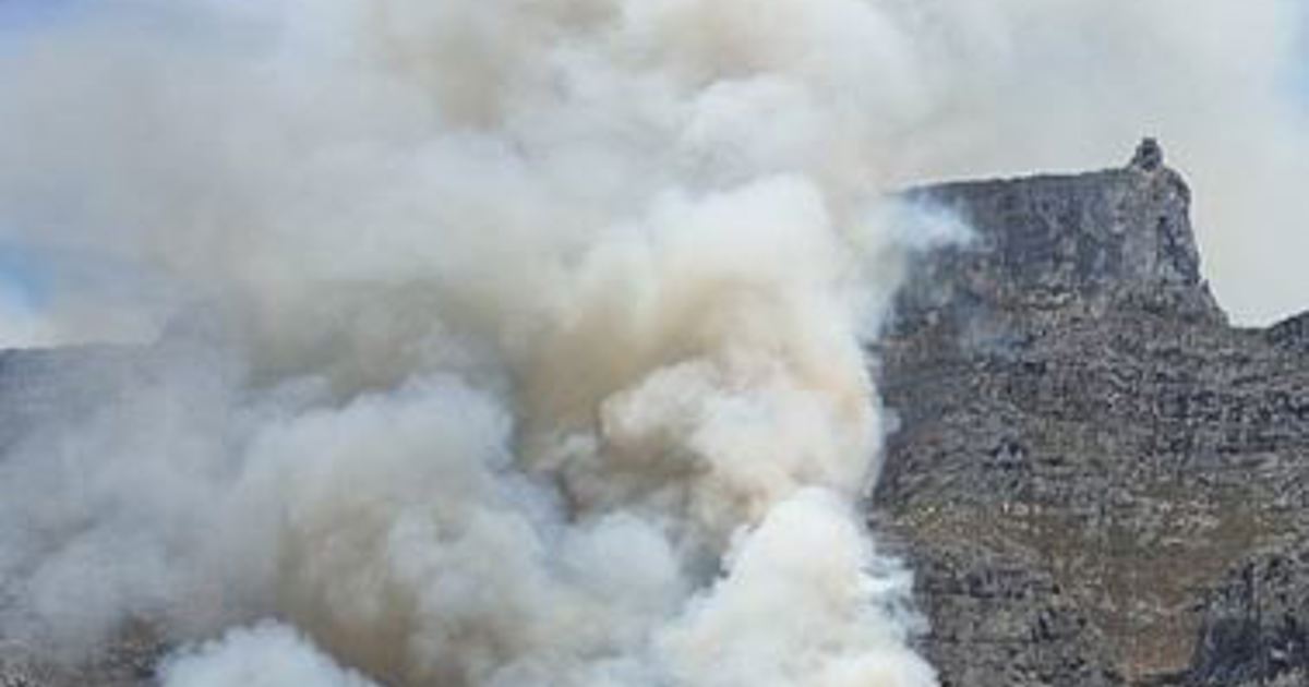 Fire breaks out on Table Mountain, choppers deployed to water-bomb flames