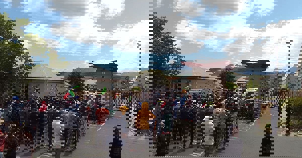 MK Party protests outside estate in Somerset West over alleged racism