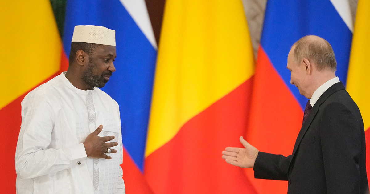 Mali junta chief visits Putin in bid to bolster defence ties