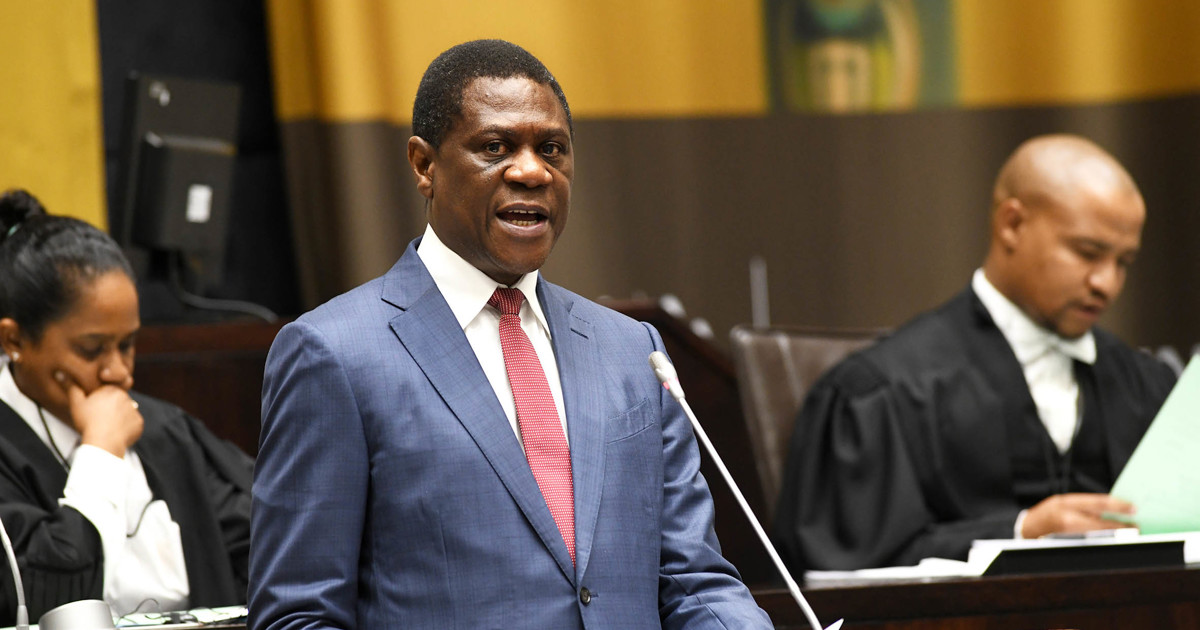 Mashatile tells MPs government committed to land expropriation