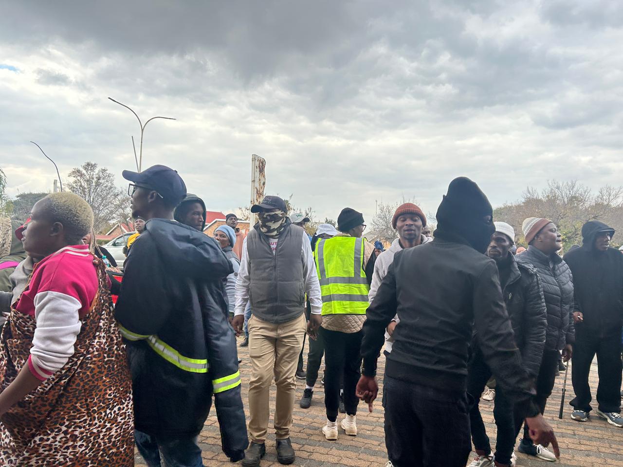 Dunnottar demonstration leads to arrests linked to illegal eviction and ...
