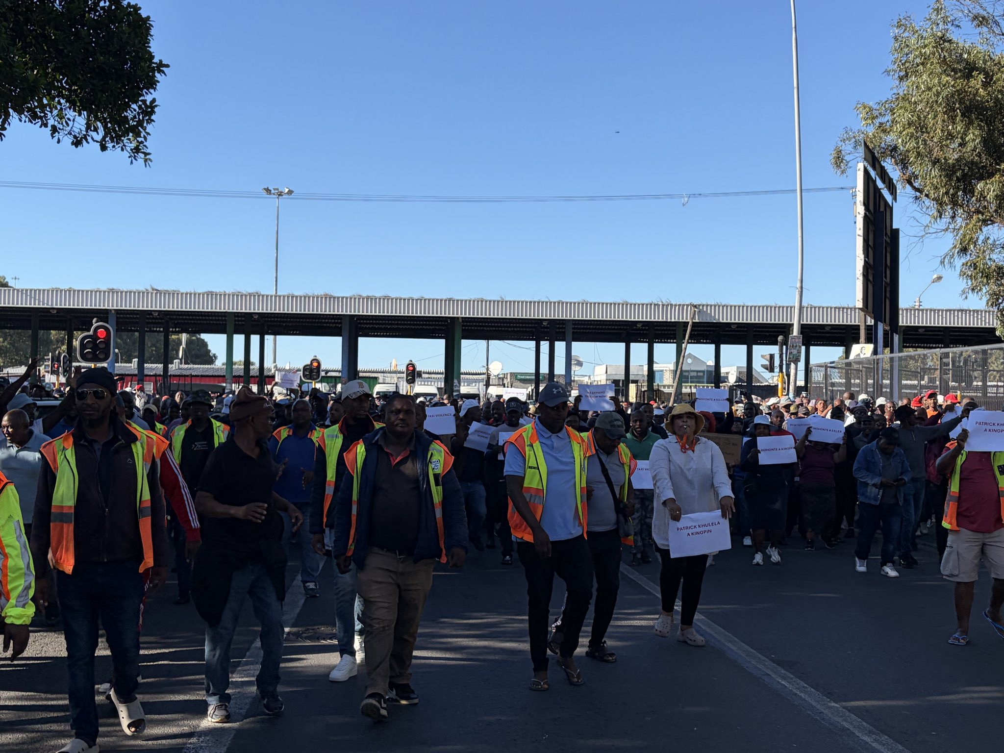 Taxi operators affiliated with CATA protest ongoing violence within ...