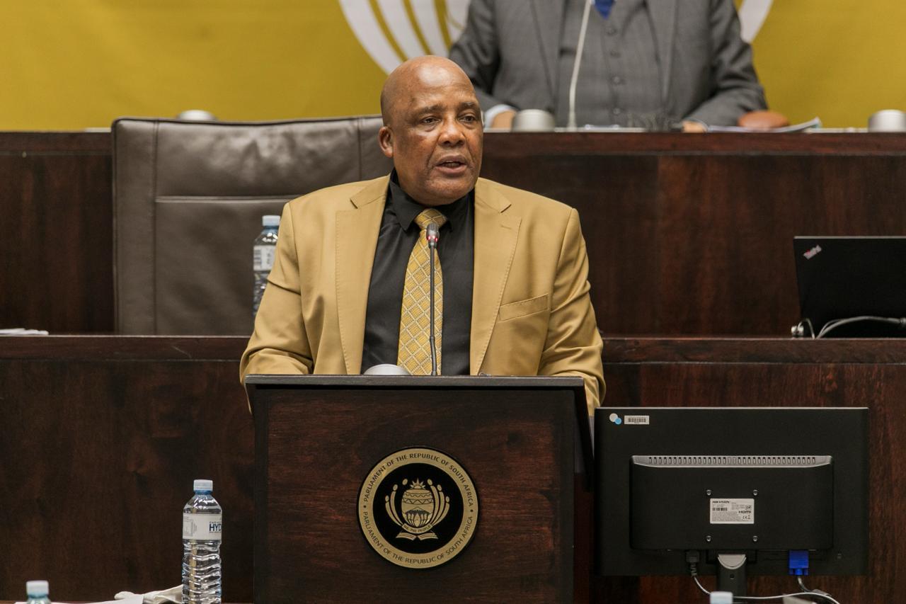 Motsoaledi confirms HIV prevention medicine, Lenacapavir, will be ...