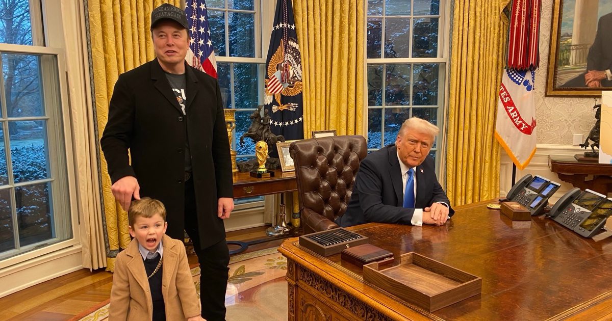 Trump gives Musk an Oval Office goodbye
