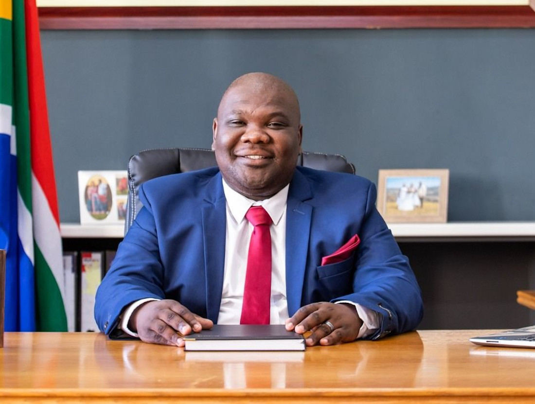 Knysna Mayor Matika accuses WC Local Govt MEC Bredell of politicking ...