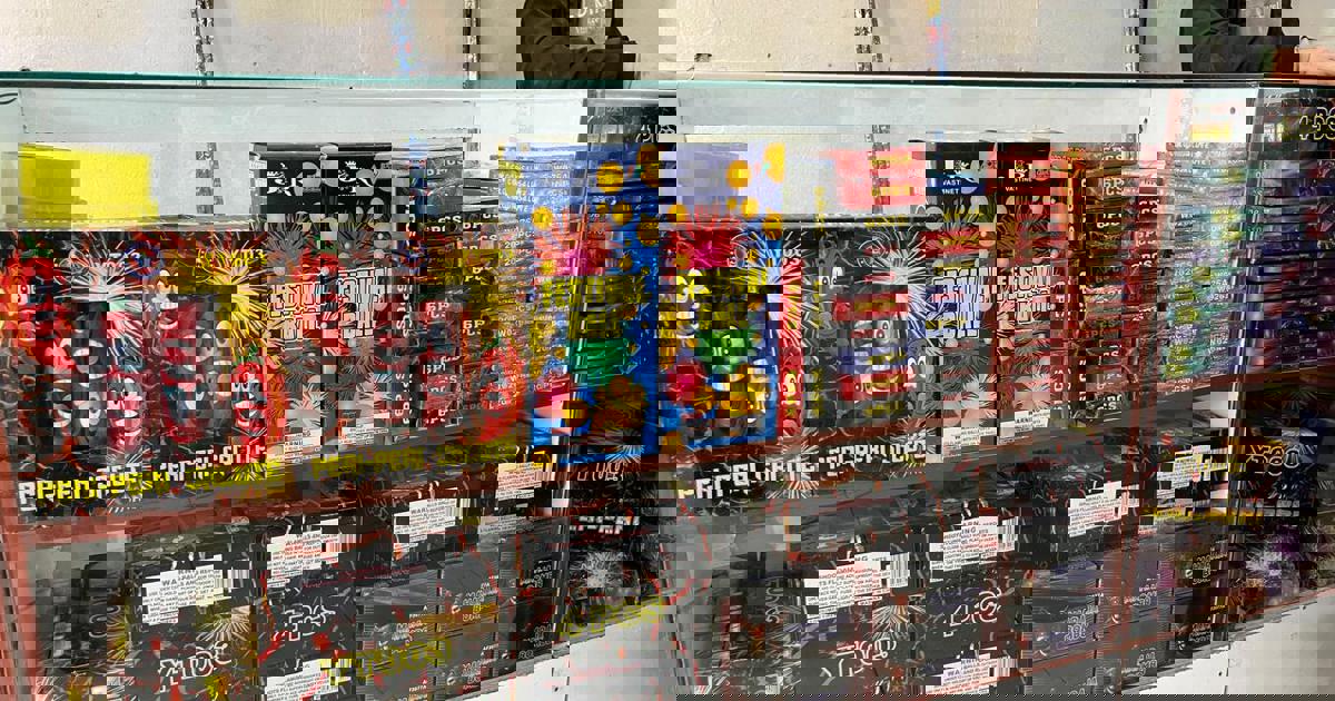 Joburg EMS sends stern warning to unlicensed fireworks merchants