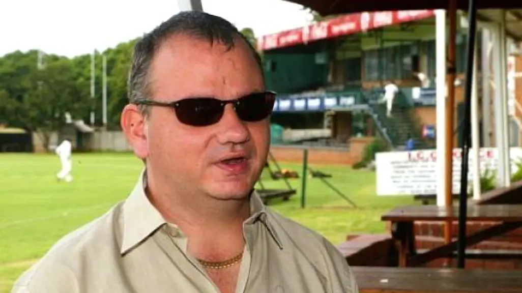 Meet Dean du Plessis, world's 1st blind cricket commentator