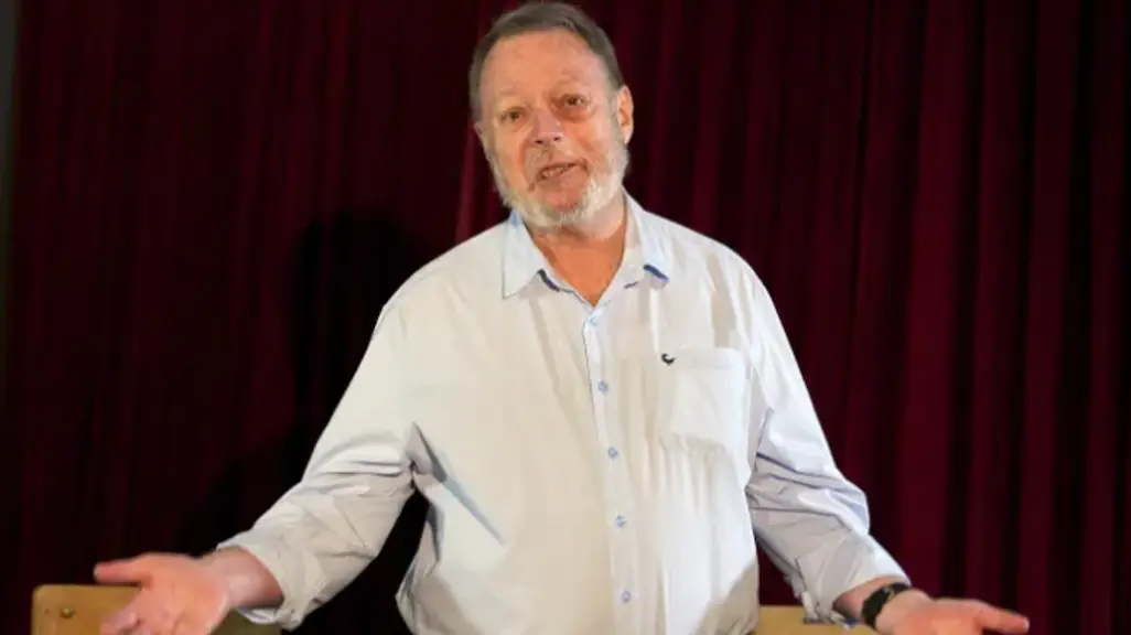 CapeTalk's John Maytham takes centre stage in 'To Life, With Love'