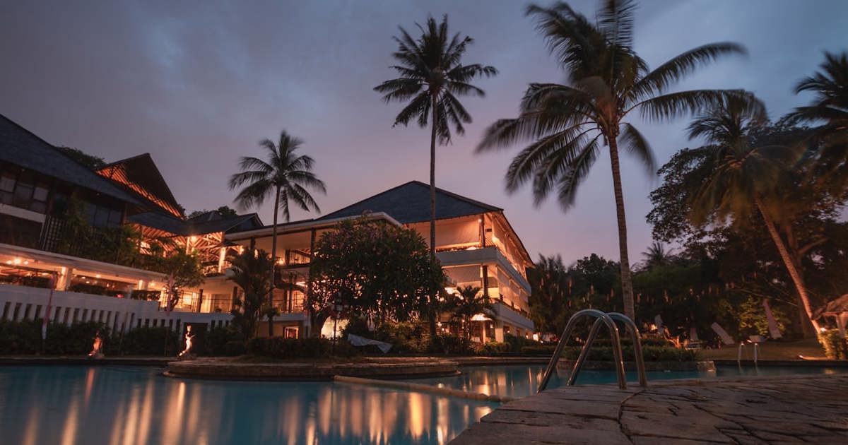 Luxury check-ins, AI trip planning and country-hopping: The new rules ...
