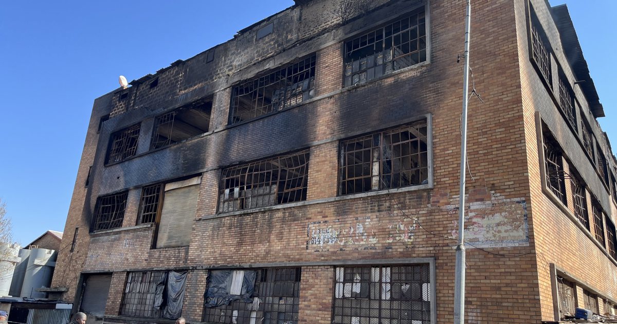 Deadly Joburg CBD fire: Building abandoned, informal settlement erected ...