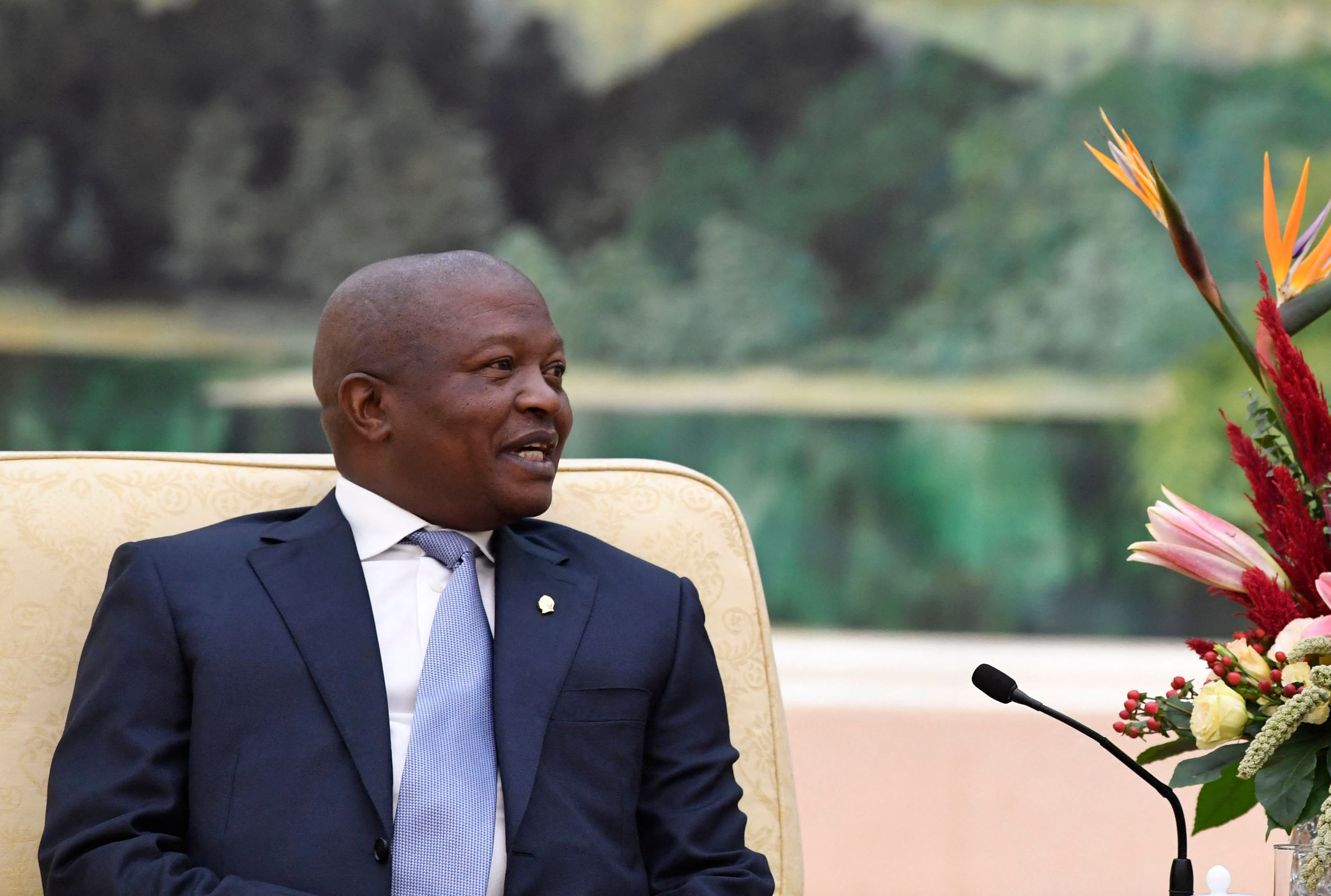 Mourners continue to gather at Mabuza's home to pay respects