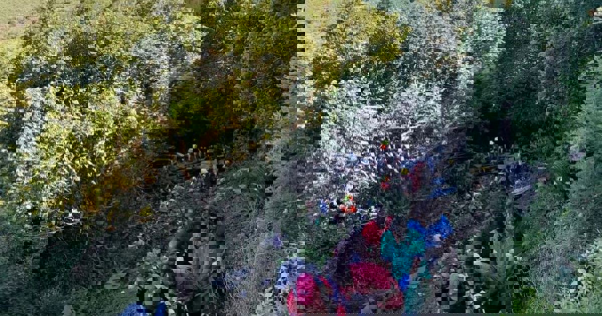 KZN freak bus crash death toll rises to 9