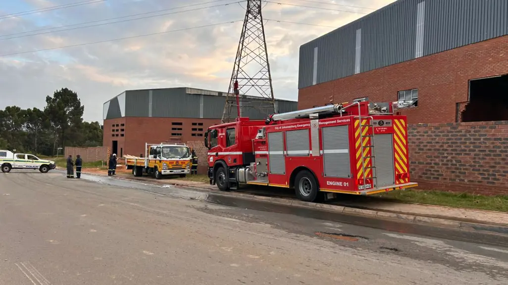 Joburg building collapse: Search resumes for 3 workers trapped under rubble