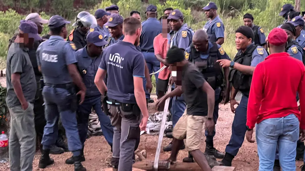 Rescue mission to retrieve more than 100 illegal miners in Mpumalanga ...