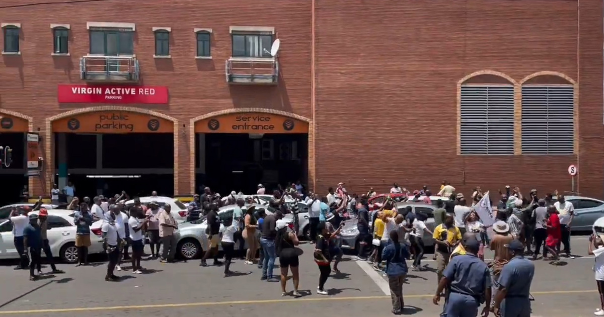 Tshwane struggling to address e-hailing permit backlog, MMC tells ...