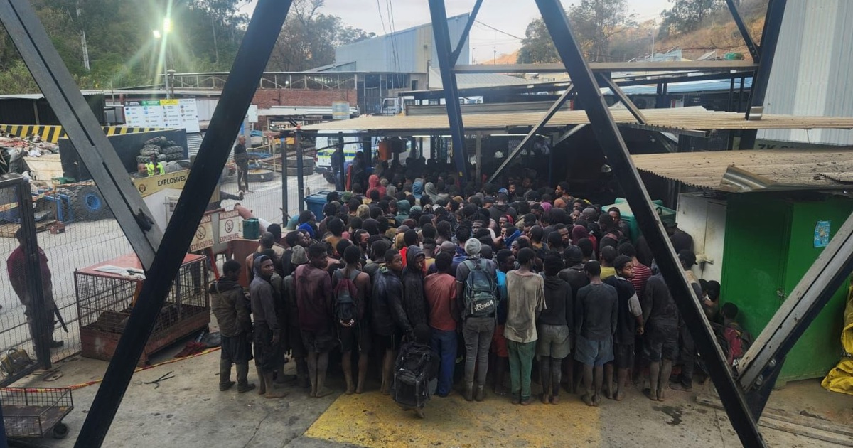 Up to 200 zama zamas arrested weekly at Sheba mine, local police couldn ...