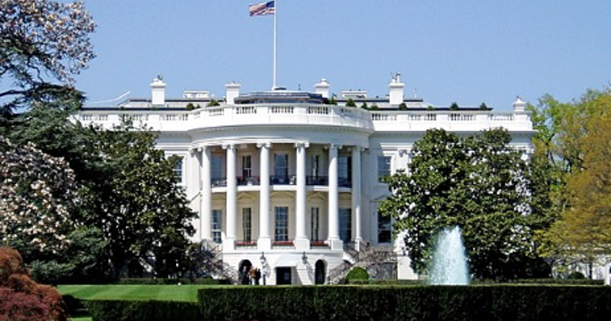 White House steps up attacks on CNN