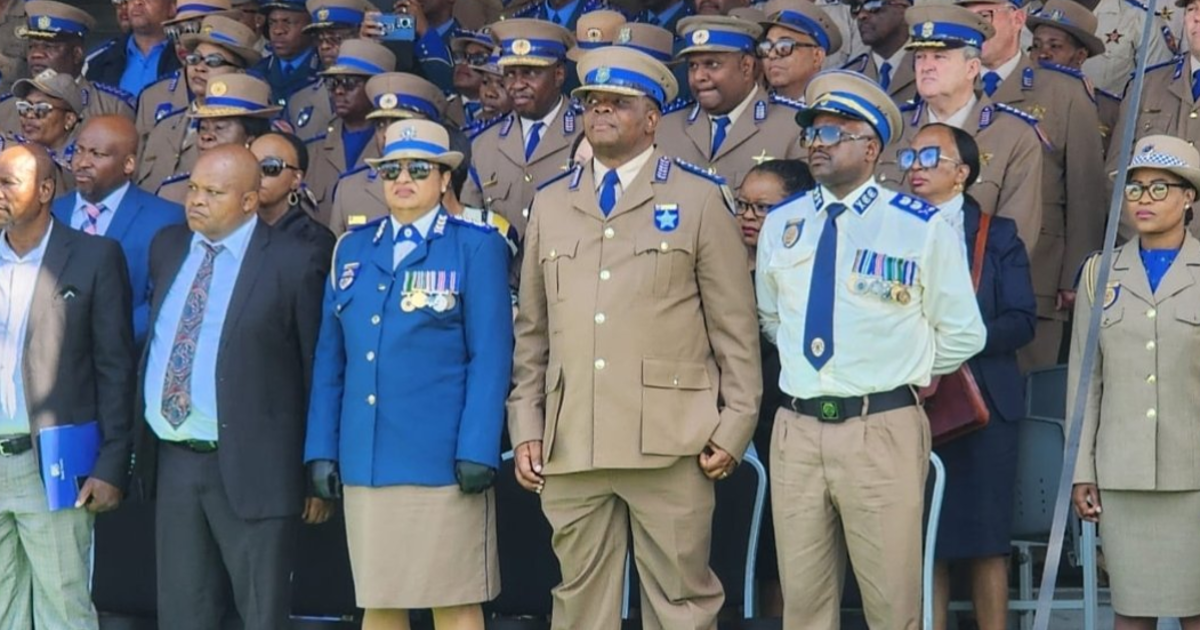 Families attend wreath-laying ceremony hosted by the transport ...