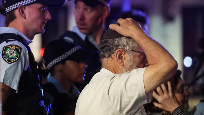 Police say Bondi Beach mass shooting suspects 'acted alone'