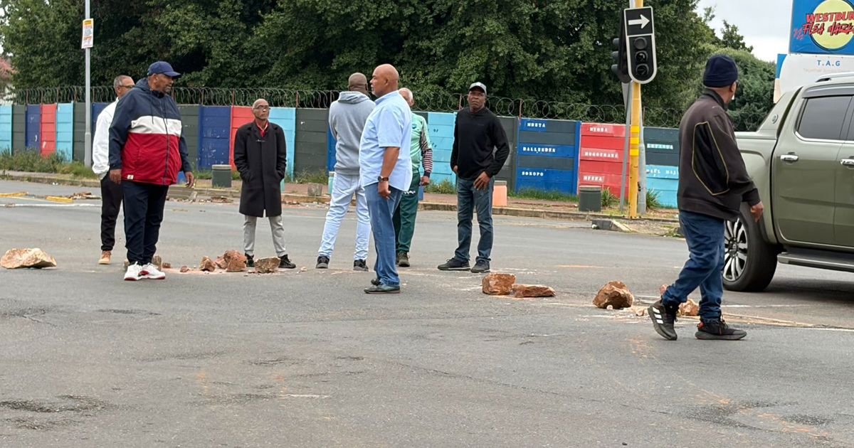 Gauteng water crisis: Coronationville, Westbury residents protest outages