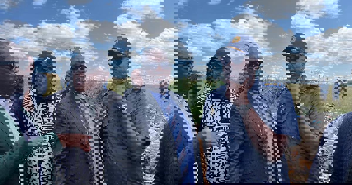 Gauteng govt pledges security and aid to displaced Sporong families