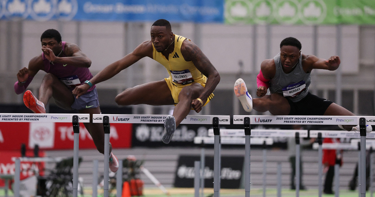 Holloway, Russell cruise to hurdles wins at US indoor championships