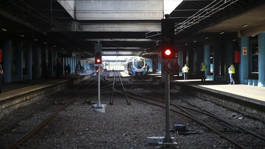 PRASA says Cape Town's Central Line will have full train services in ...