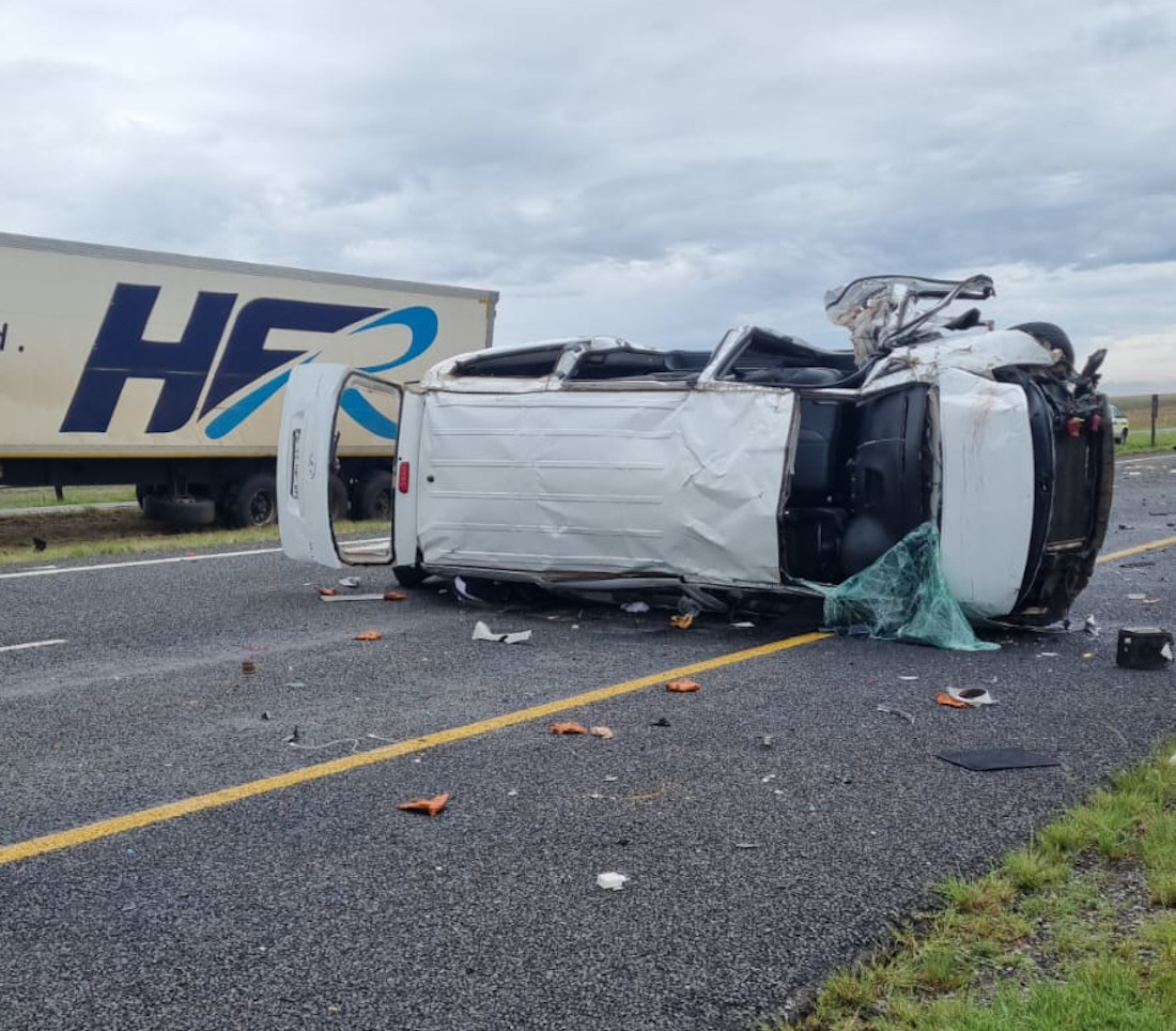 Minibus overturns on N3, 7 people killed