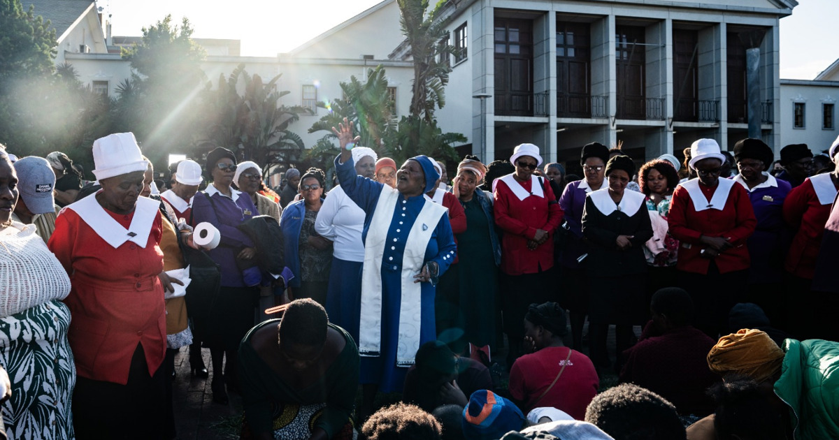 George community holds vigil for artisans trapped under collapsed building