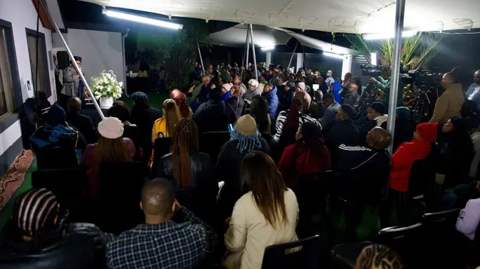 EWN | Olorato Mongale