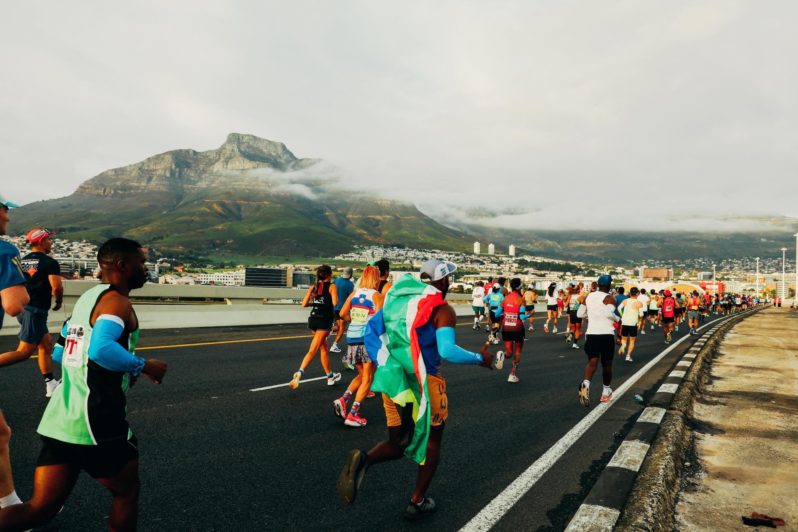 2026 Sanlam Cape Town Marathon: 27,000 runners take over Mother City’s ...