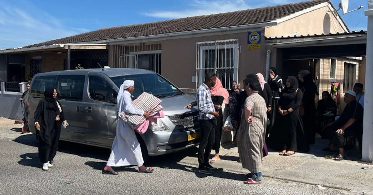 Mitchells Plain family to lay daughter (12) to rest after she was caught in gang shooting